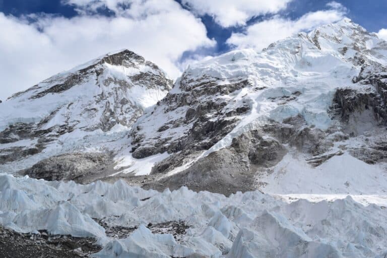 Rob Hall on Everest (Who Was He & How Did He Die?) | Ultimate Kilimanjaro